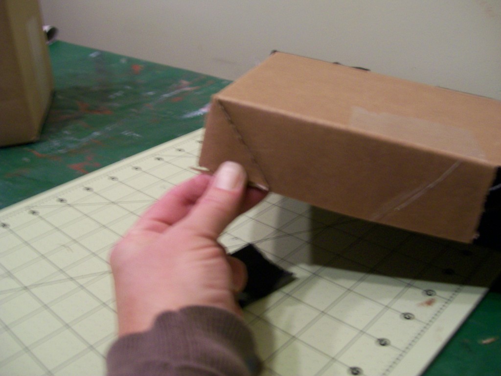 DIY: How to Make a Lidded Storage Box with Cardboard Boxes