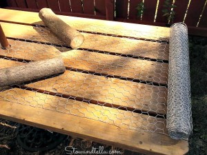 How to Make a Pumpkin out of Chicken Wire